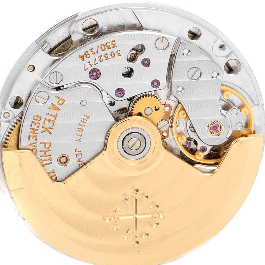 Patek Philippe Nautilus 3800 Guide | The Watch Club by SwissWatchExpo