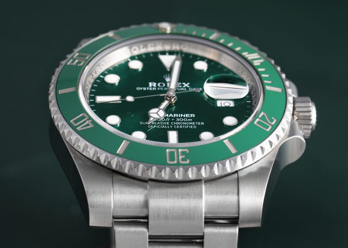 Rolex Submariner Hulk 116610LV: A Deep Dive into the Green Giant | The ...
